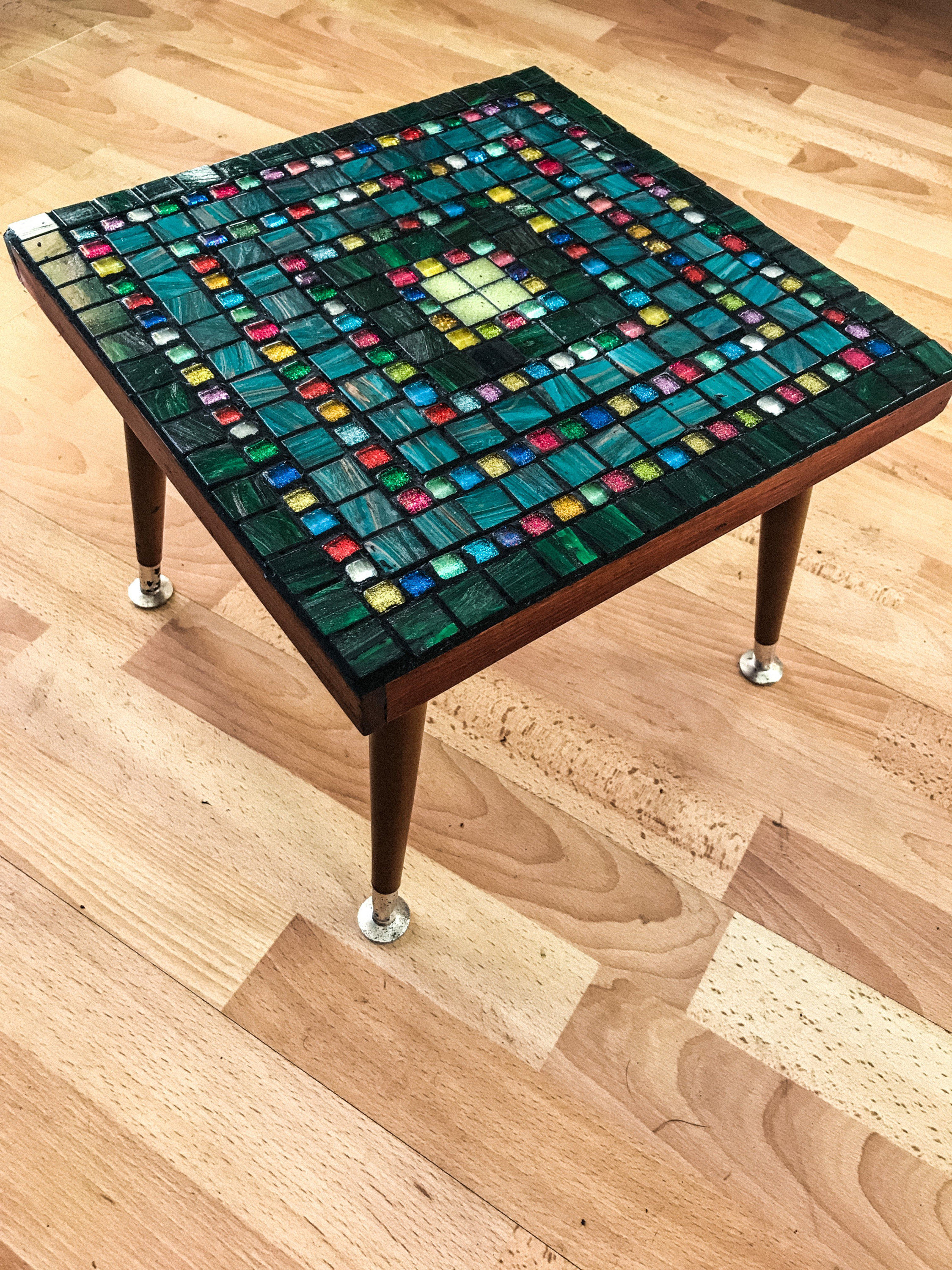 Sparkle Fern Vintage Little Coffee Table on Luulla